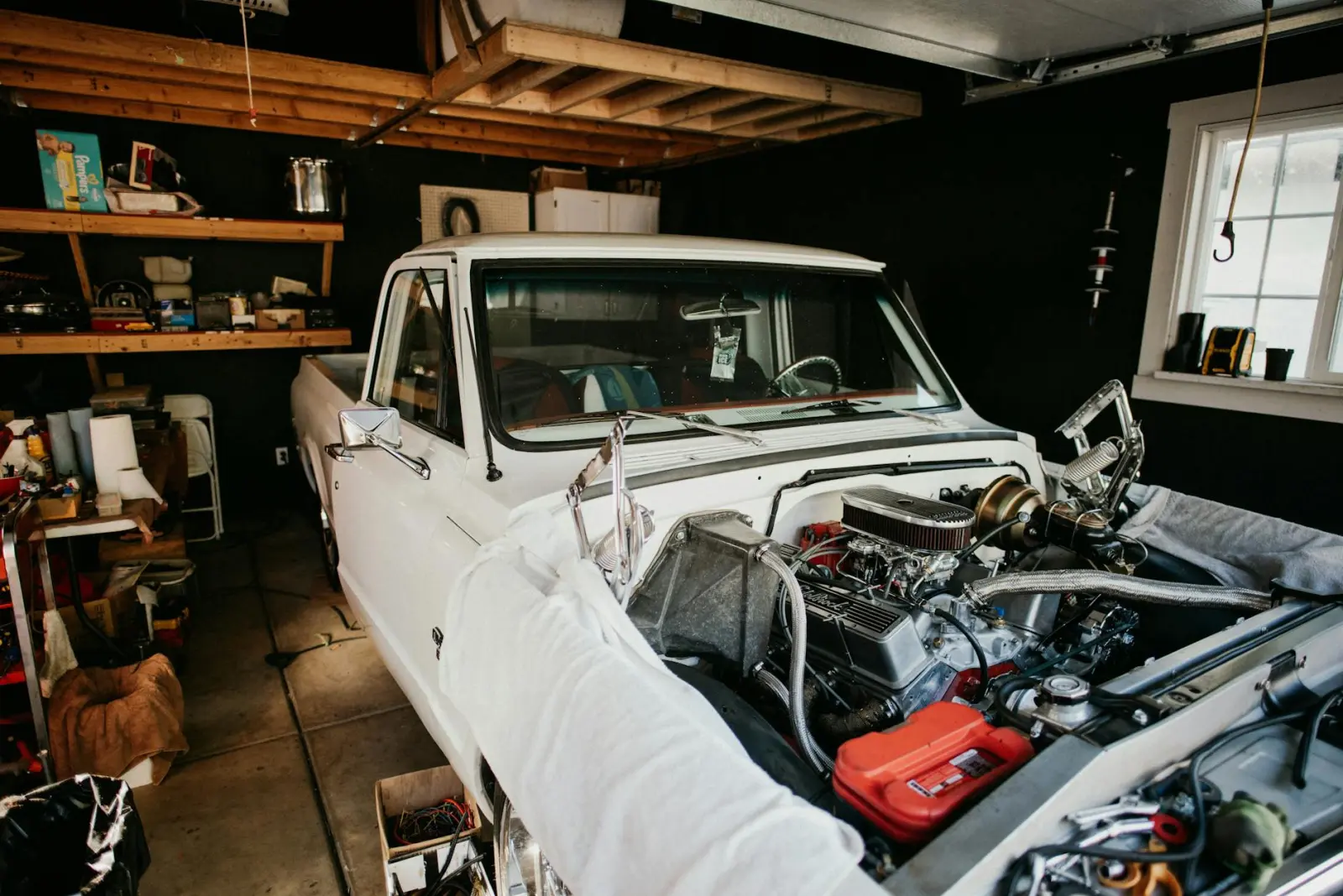 Navigating the Challenges of Decluttering a Junk Drawer - Global Ideas